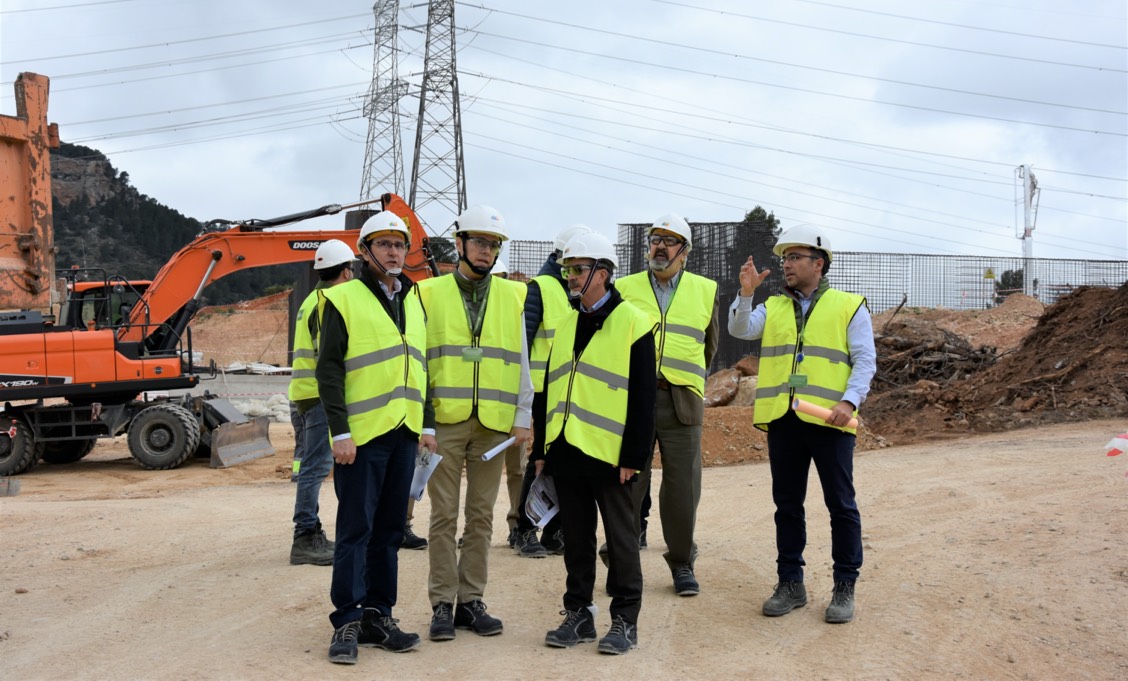 El presidente de Enresa visita la central nuclear de Cofrentes ...